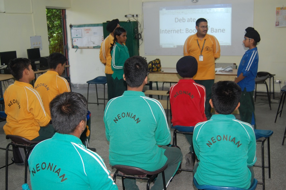 School with good Academic record in Delhi - Neo Convent School